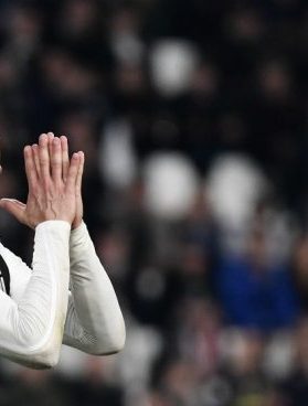 La vida de lujos del doble iraquí de Cristiano Ronaldo