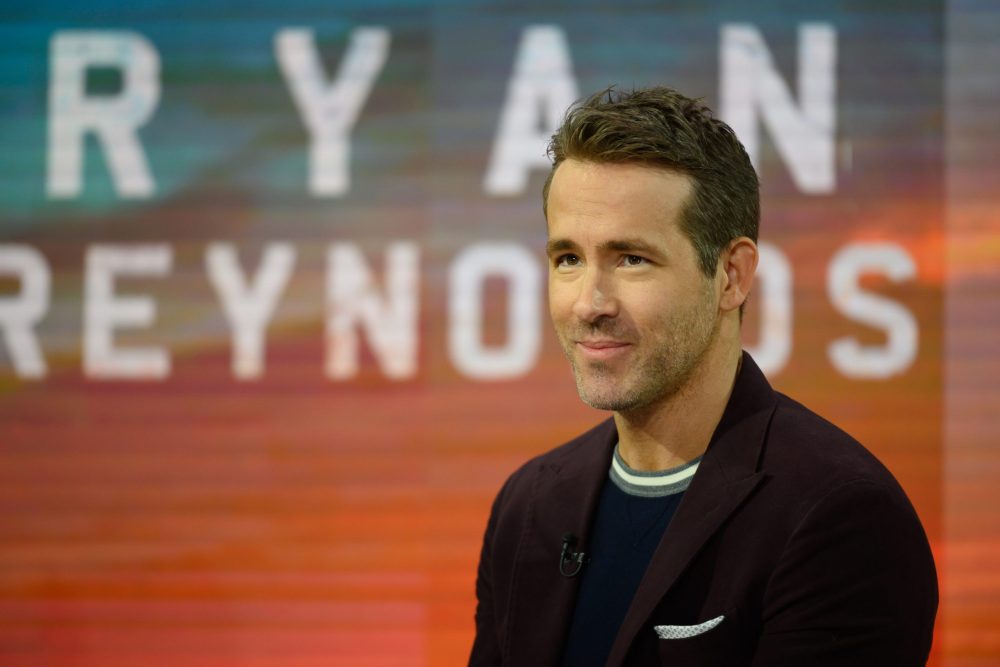 Ryan Reynolds contó con una broma que se vacunó contra el Covid-19 ...