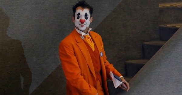 Mimo Tuga reveló emocionante carta de hija de Charles Chaplin ...