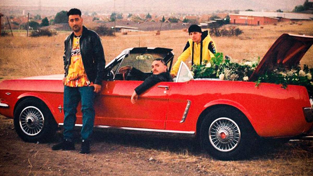 La canción que une los vocalistas de Santaferia y La Combo Tortuga ...