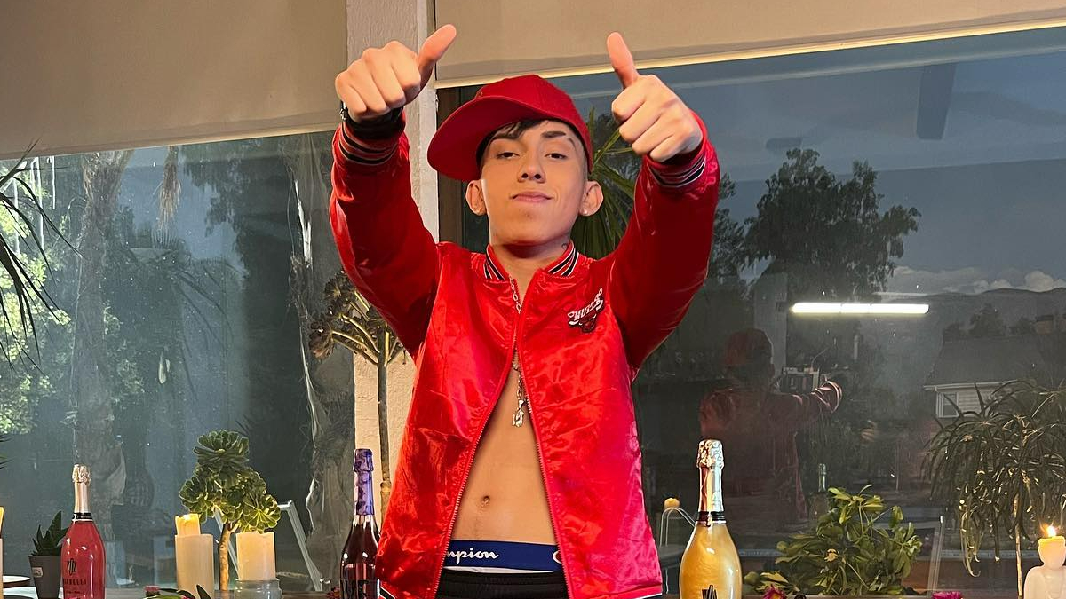 Standly: El artista urbano chileno que abrirá el show de Anuel AA en ...