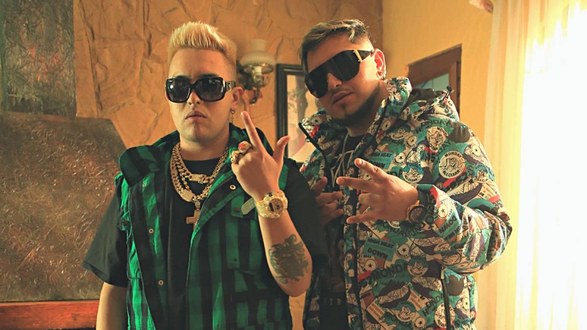 "Encima mío": El nuevo perreito romántico de Alex D y Tima ...