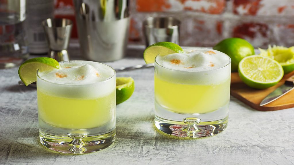 Receta de pisco sour para preparar en tus juntas — RadioActiva 92.5