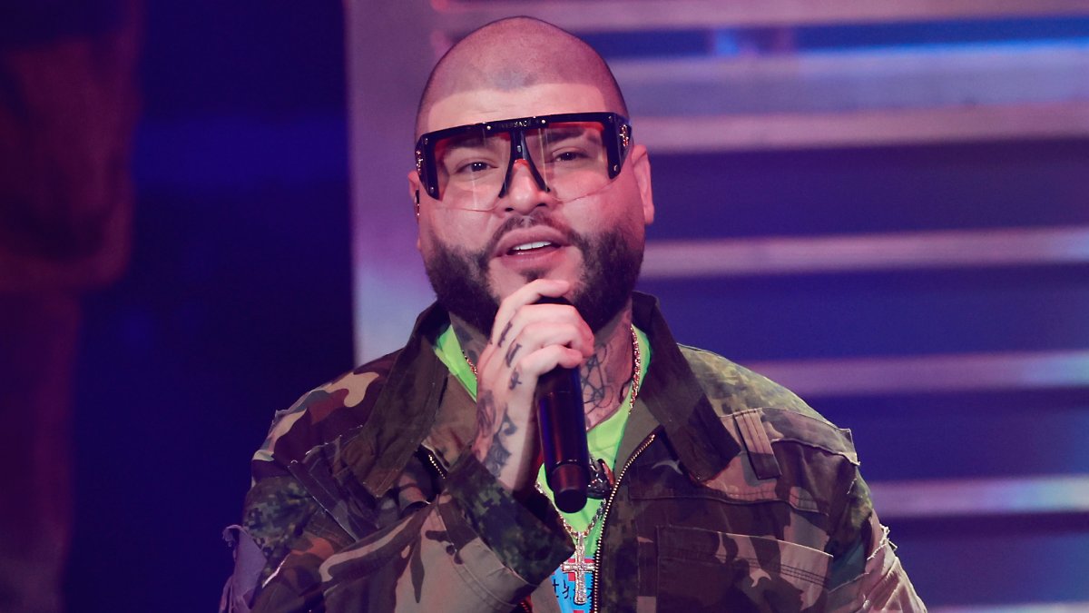 "Viaje": Farruko estrena nuevo sencillo de la mano de un Tiny Desk ...