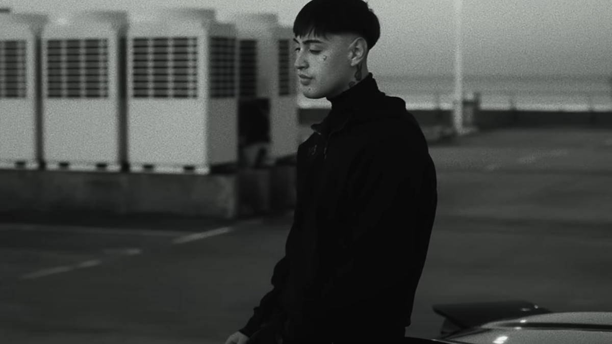 Tiago PZK lanzó temita romántico para comenzar el año — RadioActiva 92.5