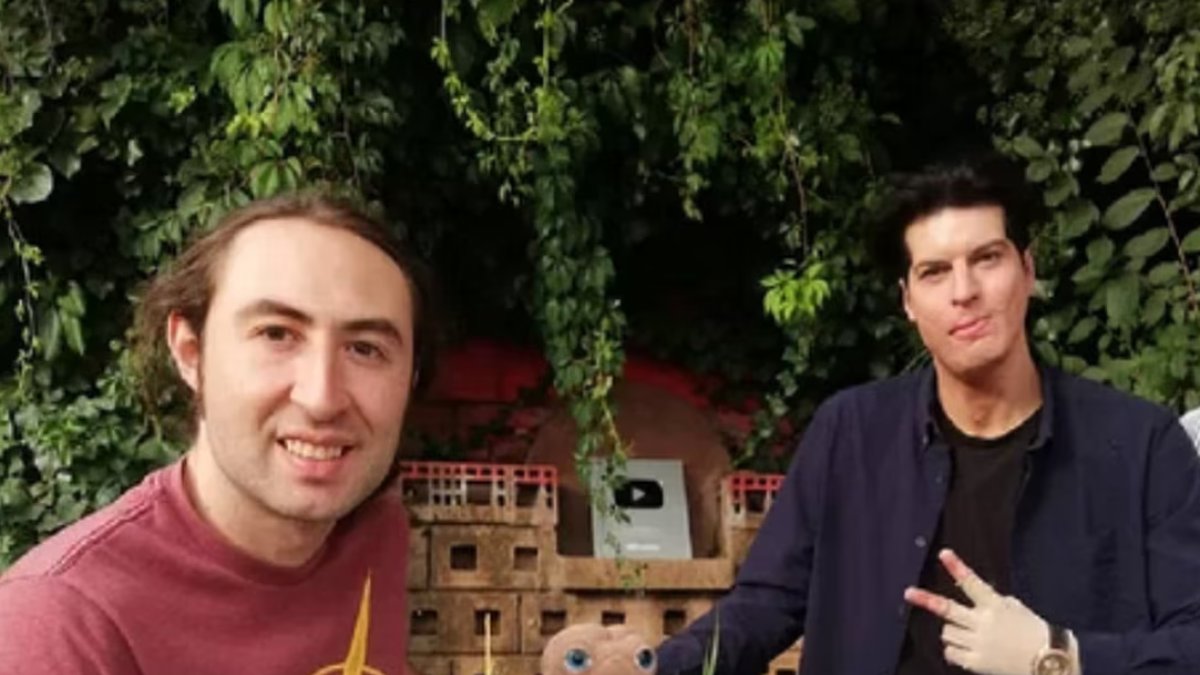 Ignacio Lastra y Mario Ortega son funados por irse de un bar sin pagar ...