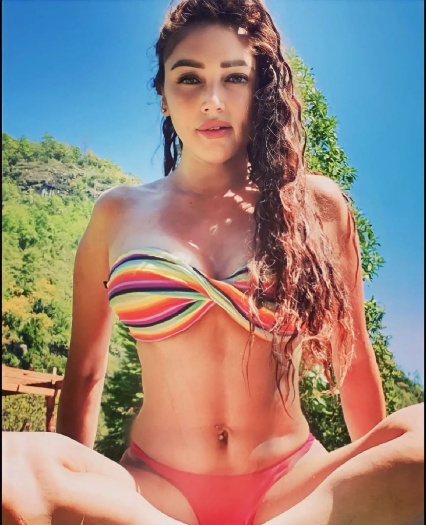 "Tremenda por donde se mire": los osados bikinazos de La Rancherita que encendieron las redes ...