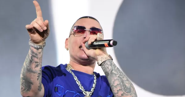 Cosculluela sorprende con el lanzamiento de su nuevo álbum "El príncipe ...