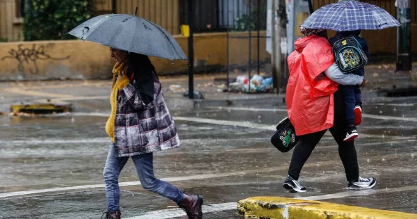 ¿Vuelve la lluvia a la RM?: revisa el pronóstico del tiempo en Santiago, hoy 17 de julio ...