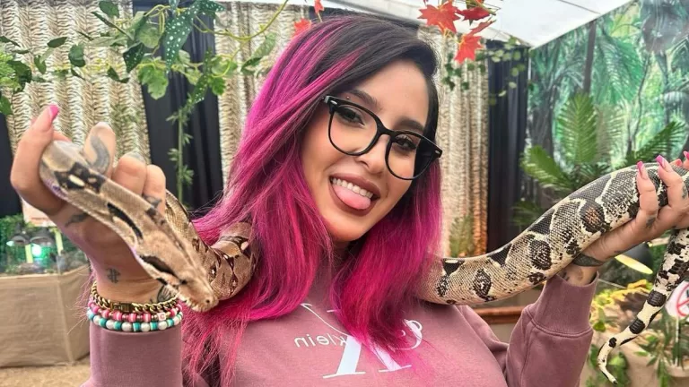 Modelo chilena de Arsmate entra a los Récord Guinness tras acostarse con 120 hombres en menos de ...